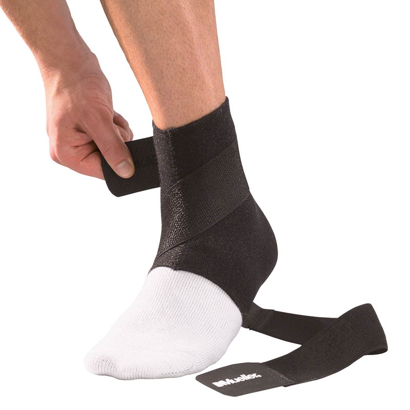 Mueller Ankle Support with Straps